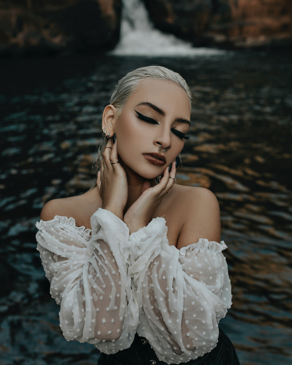 Tops – The Gypsy Den